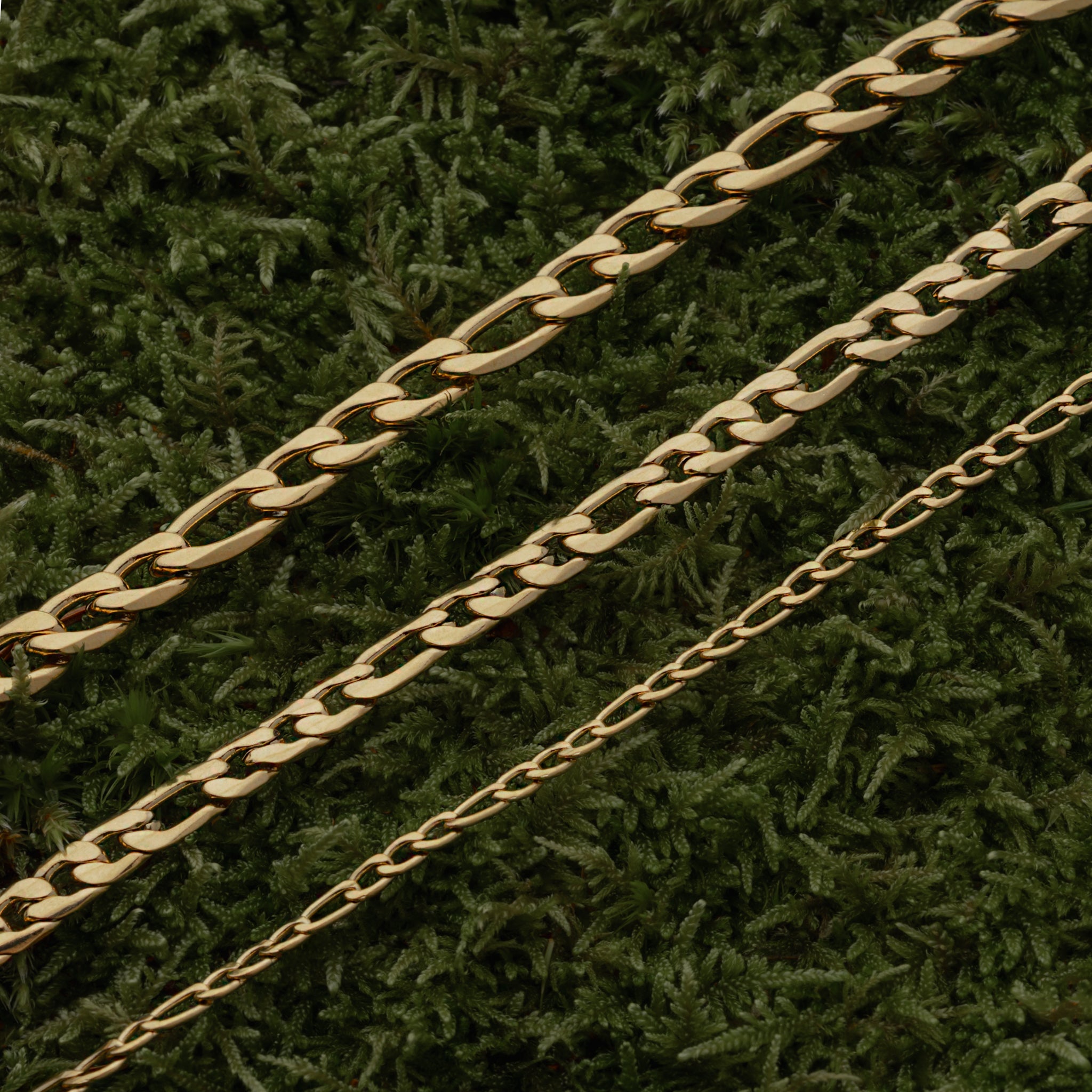 Figaro Chain, Gold Plated – Grimfrost Intl