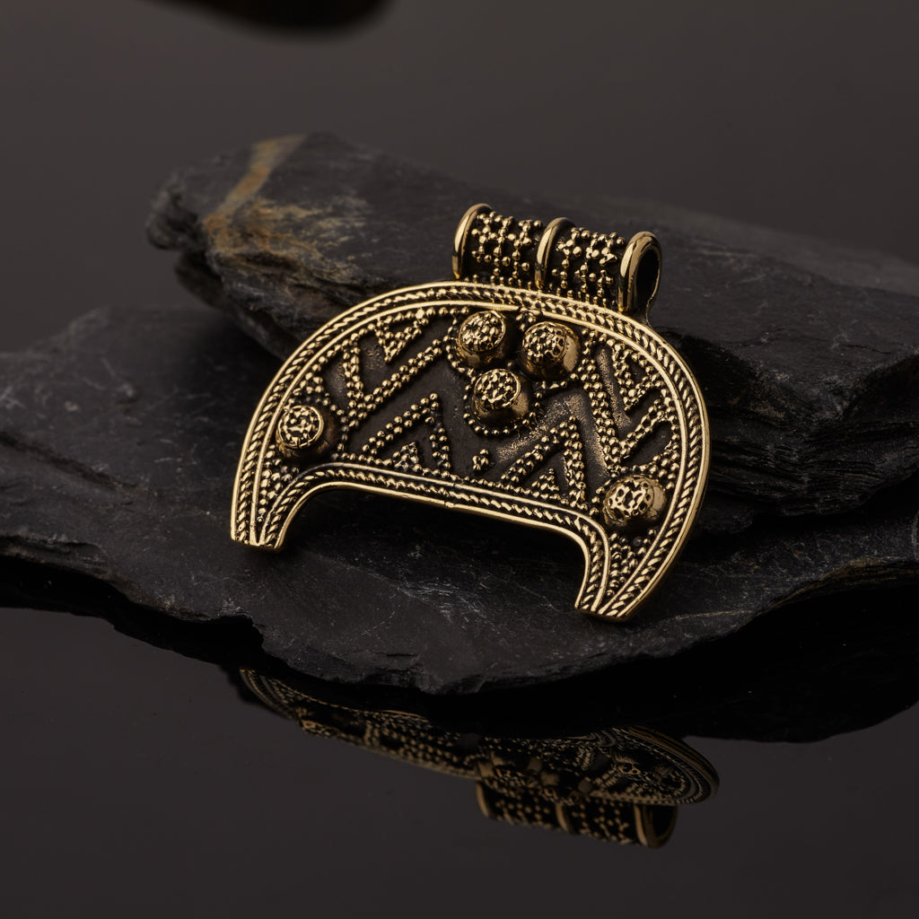 Premium Lunila Amulet, Bronze – Grimfrost Intl